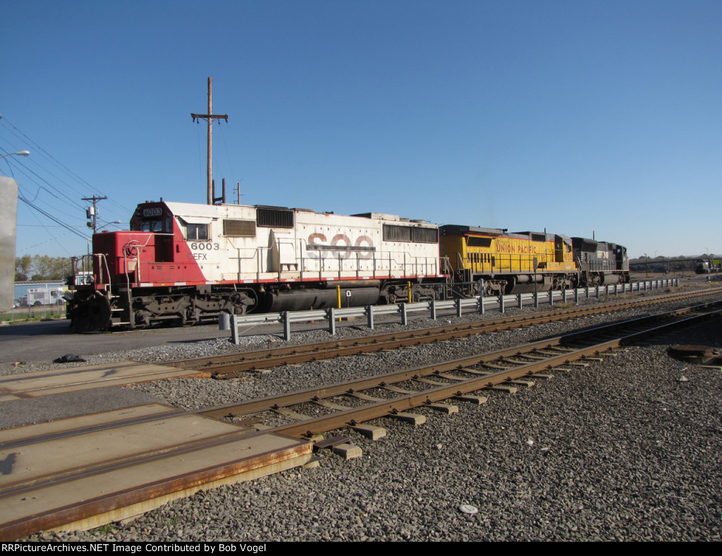 CEFX 6003 and UP 9150